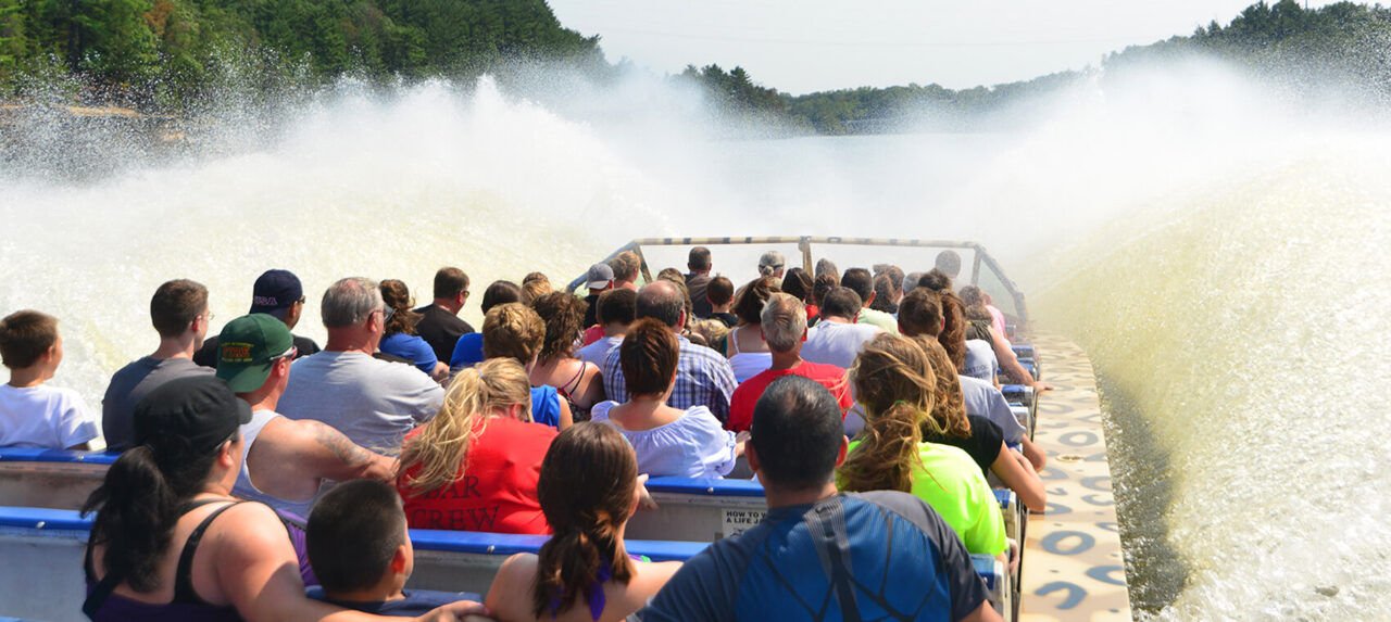 Wildthing Jet Boats | High Speed Jet Boat Rides WI Dells